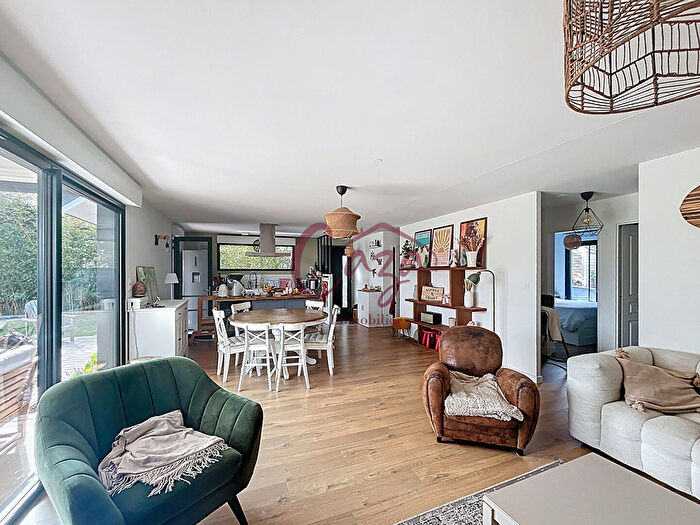 Maison 4 pièces à vendre à Cambes