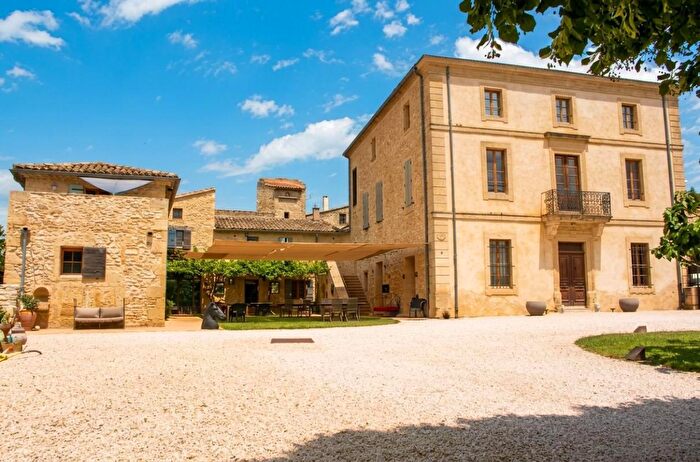 Maison 20 pièces à vendre à Valliguières