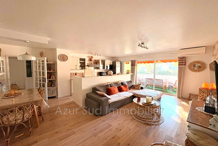 Appartement à vendre - Antibes, Rastines, Super Antibes, Laval, La Fontonne - 4 pièces - 3 chambres