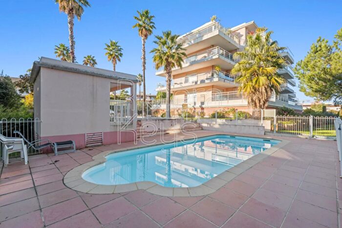 Appartement à vendre - Antibes, Rastines, Super Antibes, Laval, La Fontonne - 4 pièces - 3 chambres