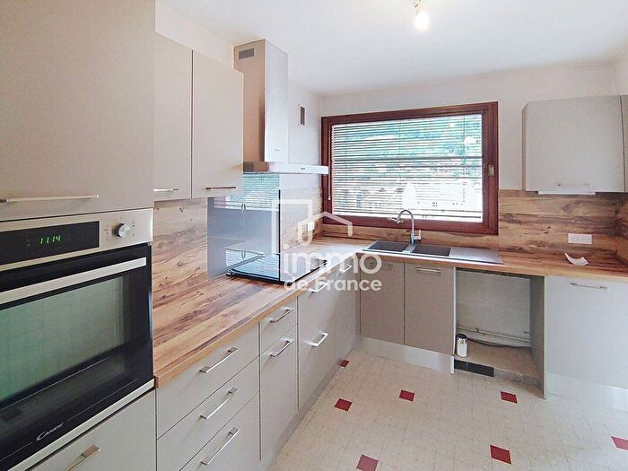Centre Ville, Valserhône - Appartement 3 pièces à louer