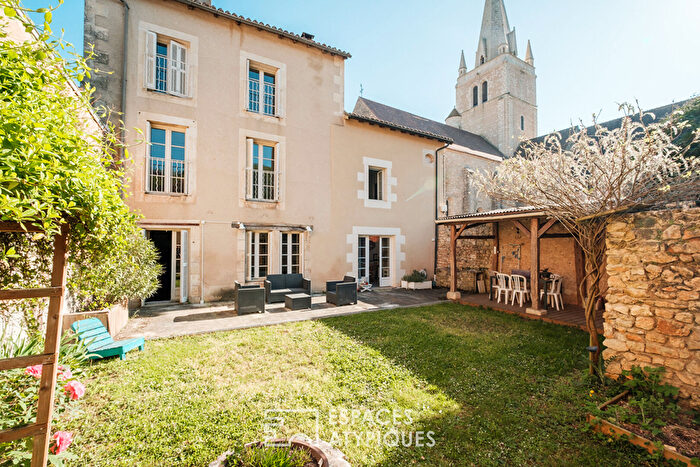 Maison à vendre - Saint-Benoît - 10 pièces - 5 chambres