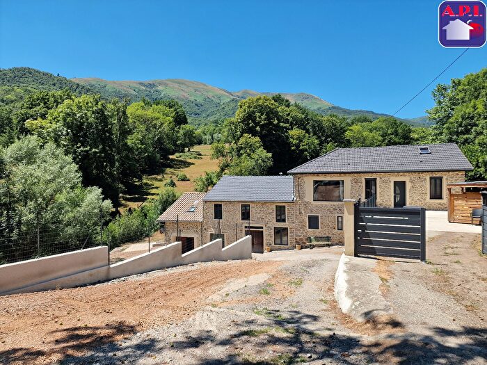 Saurat - Maison 6 pièces à vendre