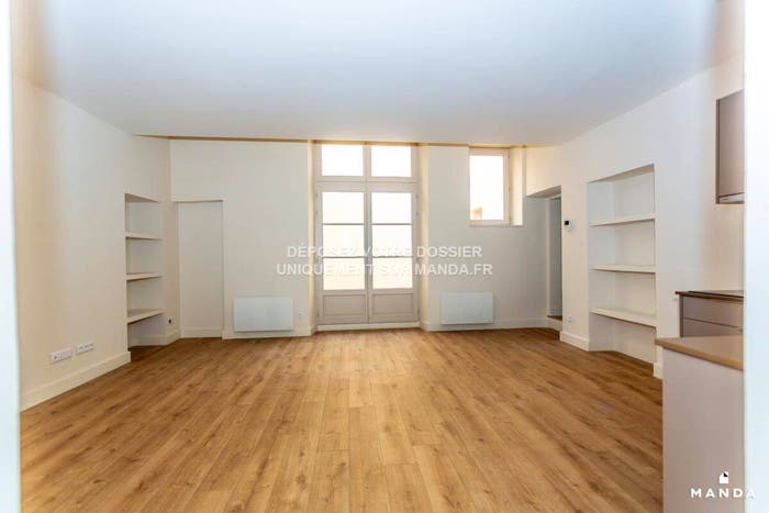 Arènes, Nîmes : Appartement 2 pièces à louer