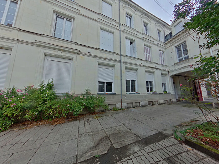 Appartement à vendre - Châtellerault, Centre-ville - 3 pièces - 2 chambres