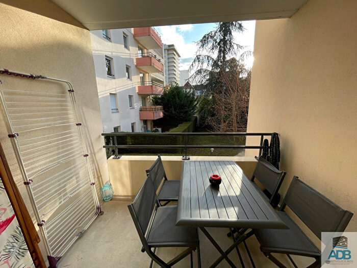 Appartement à louer - Roanne, Gare - 3 pièces - 2 chambres