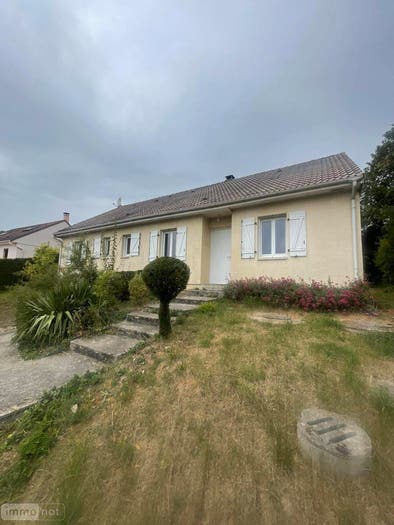 Maison 6 pièces à louer à Saisseval