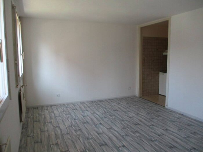 Appartement à louer - Plumont-Val Fleuri, Dole - 1 pièce