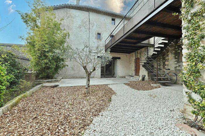 Maison à vendre - Uzès - 8 pièces - 4 chambres