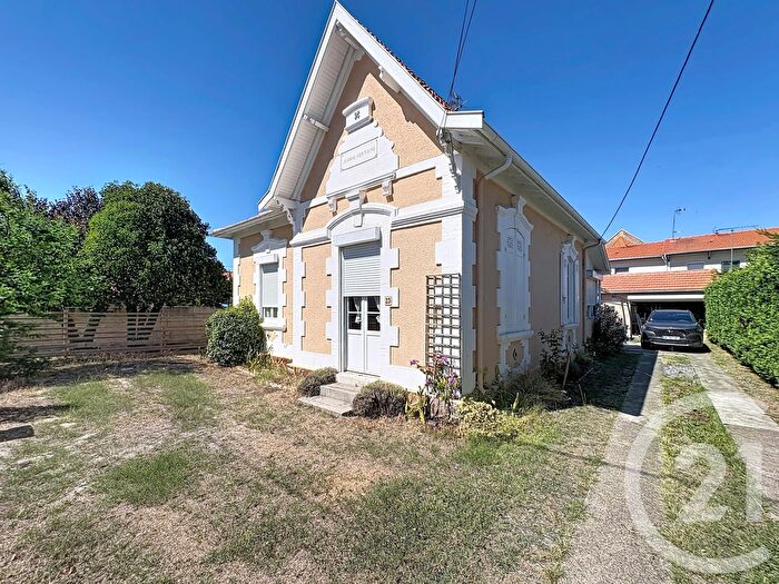 Maison 4 pièces à Gujan-Mestras, Centre-ville, à louer