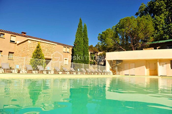 Appartement à vendre - Beaumettes - 3 pièces - 2 chambres