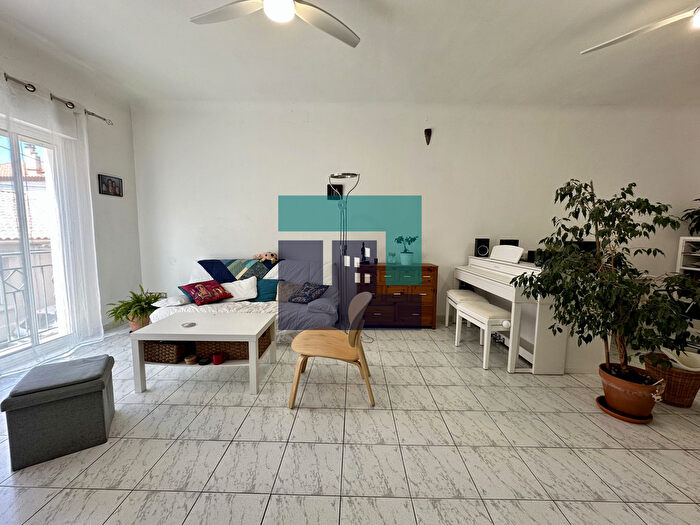Maison 4 pièces à Sète, Centre-ville, à louer
