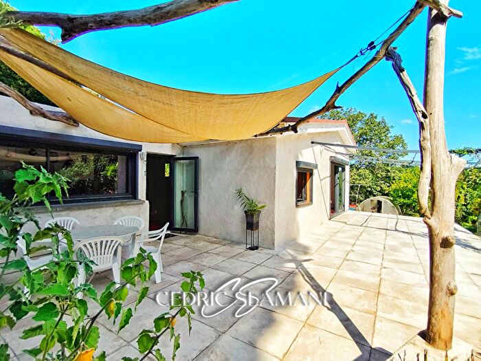 Maison à vendre - Saint-Denis - 2 pièces - 1 chambre