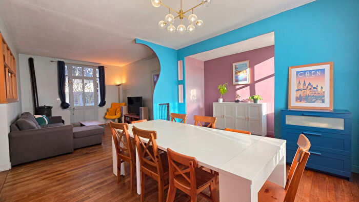 Maison à vendre - Joué-lès-Tours, Centre-ville - 8 pièces - 5 chambres