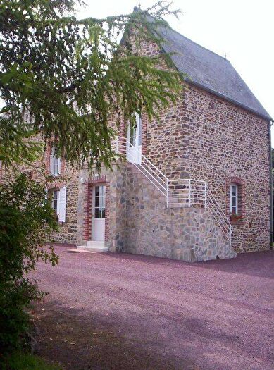 Maison 3 pièces à louer à Crasville