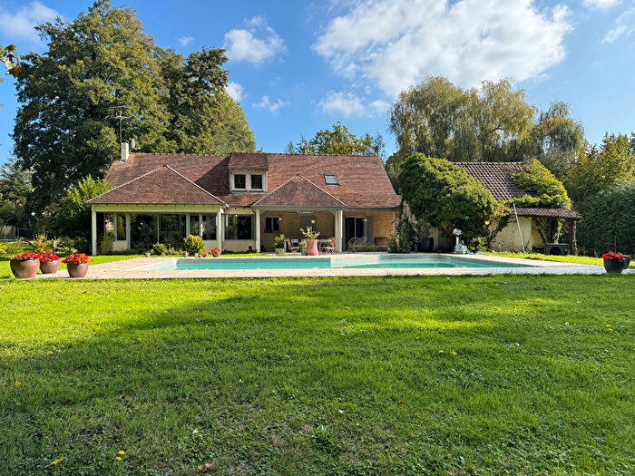 Maison à vendre - Saint-Rémy-lHonoré - 7 pièces - 3 chambres