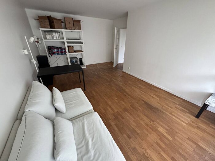 Issy-les-Moulineaux - Appartement 2 pièces à louer