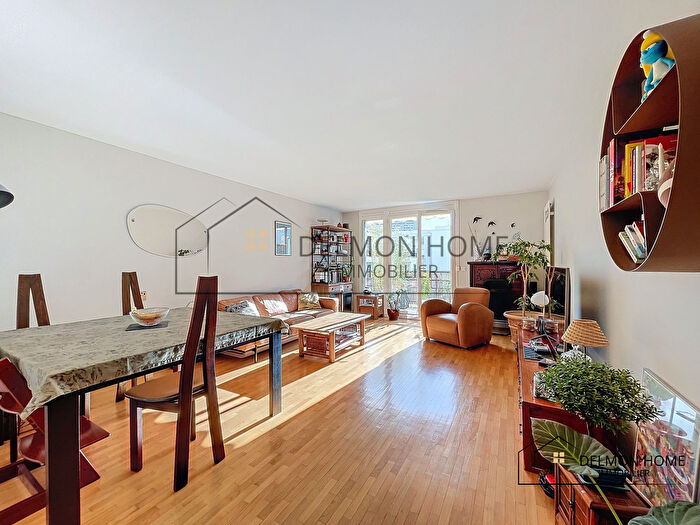 Appartement à vendre - Courbevoie, Hôtel de ville - 4 pièces - 3 chambres