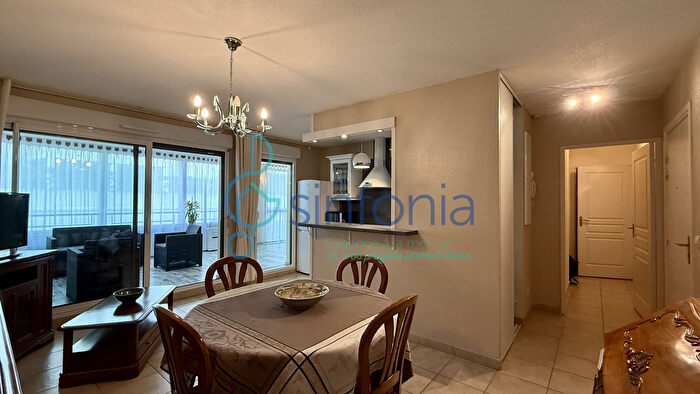 Appartement à vendre - Uzès - 3 pièces - 1 chambre