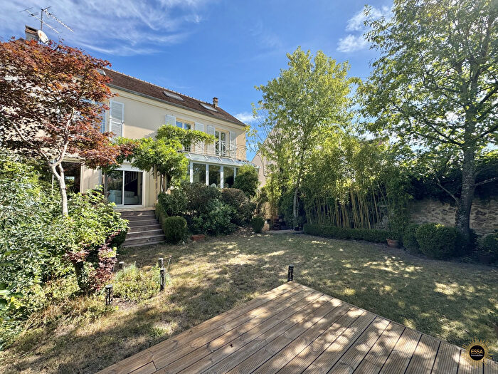 Maison à vendre - Noisy-le-Roi - 8 pièces - 5 chambres