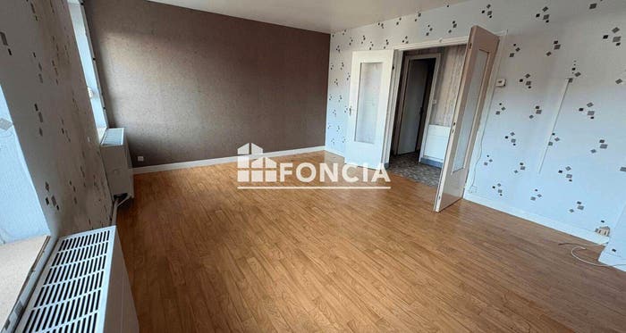 Vrigne aux Bois : Appartement 3 pièces à louer