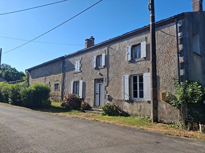 Maison à vendre - Bussière-Poitevine - 8 pièces - 3 chambres