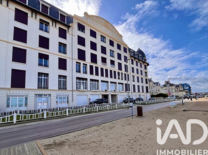 Appartement à vendre - Trouville-sur-Mer, Plages, Promenade des Planches, Bon Secours - 4 pièces - 2 chambres