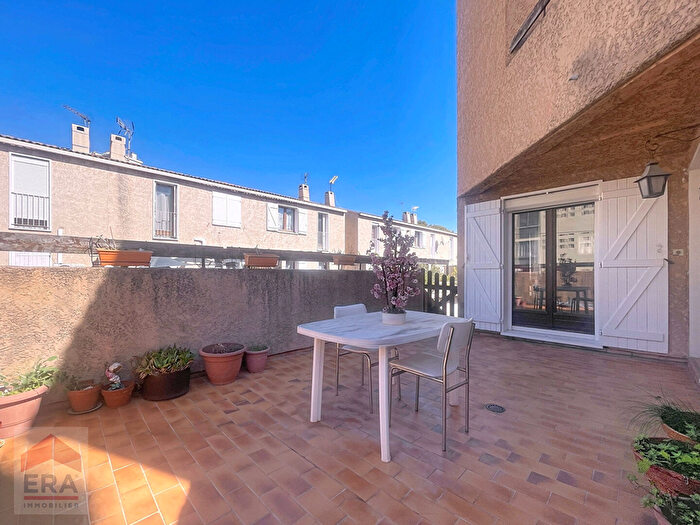 Maison à vendre - Marseille e , Bon Secours - 4 pièces - 3 chambres