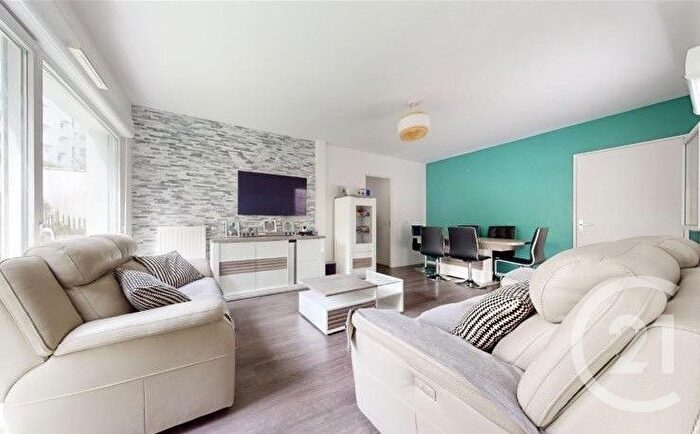 Appartement 4 pièces à Vitry-sur-Seine, Les Ardoines, à louer