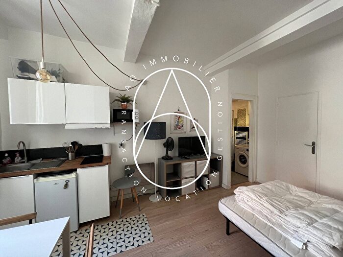 Appartement à louer - Centre Historique, Montpellier - 1 pièce