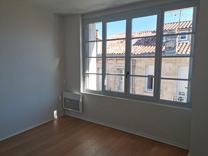 Appartement 2 pièces à Bordeaux, Ornano, à louer