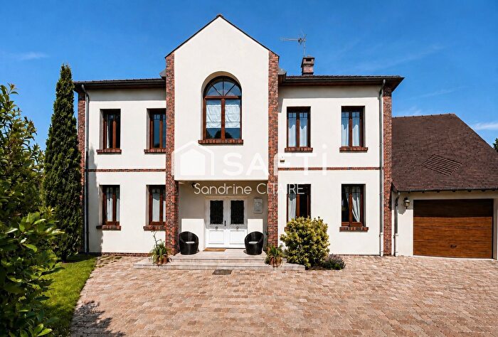Ézy-sur-Eure : Maison 7 pièces à vendre