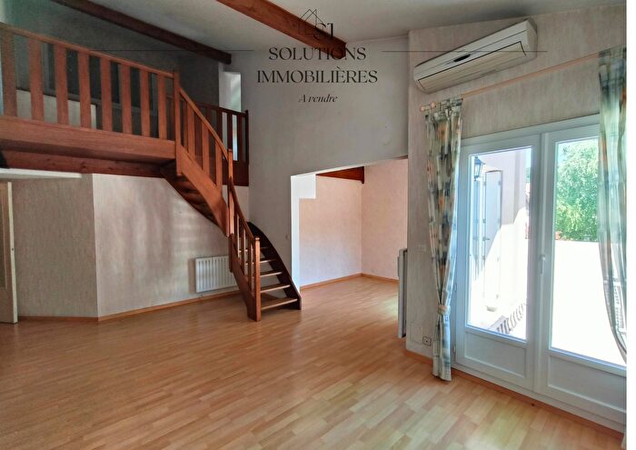 Appartement 5 pièces à Saint-Clair-du-Rhône, à vendre