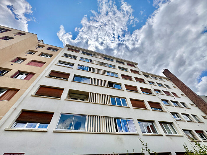 Appartement à louer - Fontenay-sous-Bois, Proche Bois de Vincennes, Rer A - 3 pièces - 2 chambres