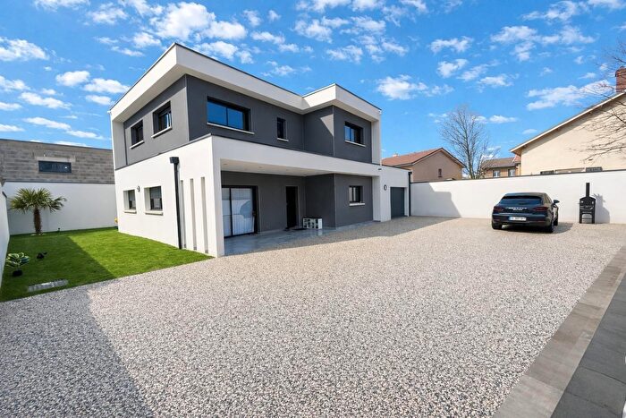 Maison à vendre - Grigny - 6 pièces - 5 chambres