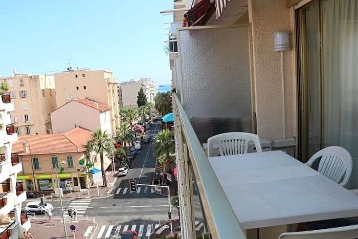 Appartement à louer - Antibes - 1 pièce