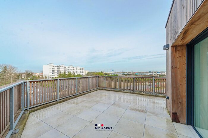 Appartement à vendre - La Rochelle, Saint-Eloi, Rompsay - 4 pièces - 3 chambres