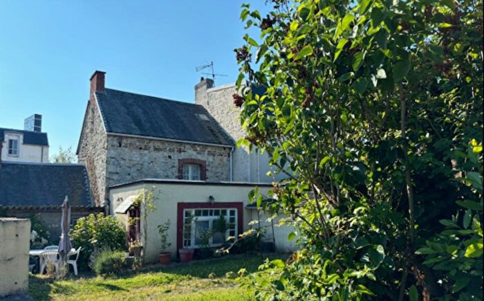 Donville-les-Bains : Maison 4 pièces à vendre