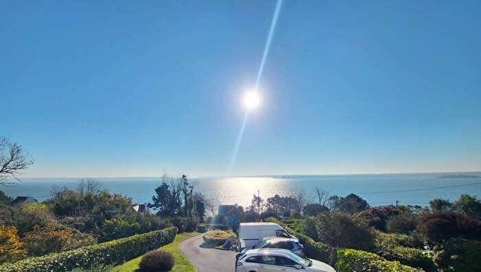 Maison à vendre - Roscanvel - 8 pièces - 4 chambres