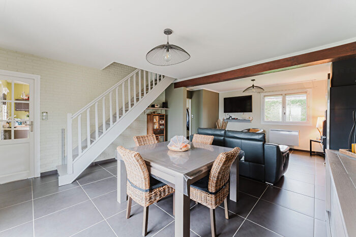 Maison à vendre - Raimbeaucourt - 6 pièces - 4 chambres