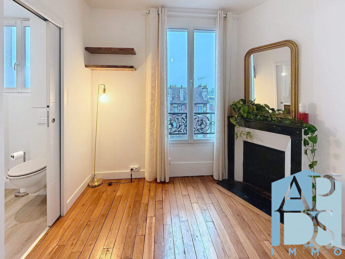 Appartement à louer - Ivry-sur-Seine, Louis Bertrand, Mirabeau, Semard - 1 pièce