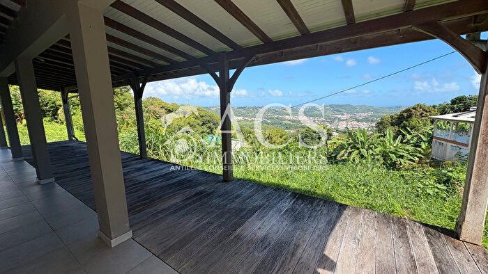 Maison à louer - Le Robert - 4 pièces - 3 chambres