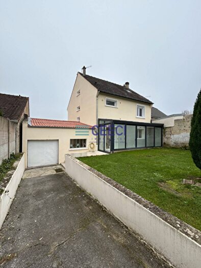Maison à louer - Soissons - 6 pièces - 4 chambres