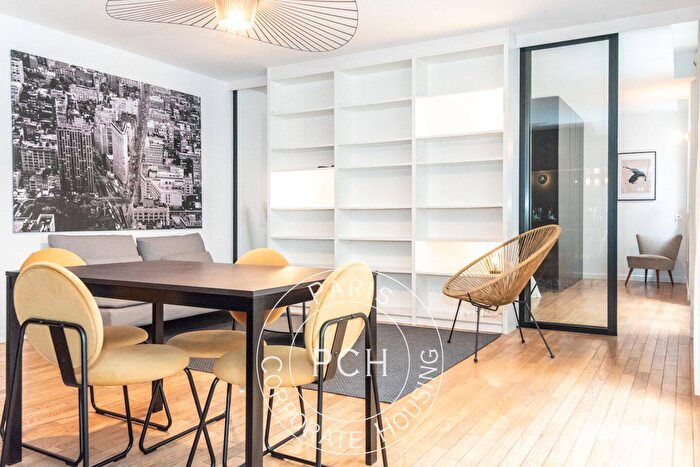 Appartement à louer - Montorgueil-Saint Denis, Paris ème arrondissement - 3 pièces - 2 chambres