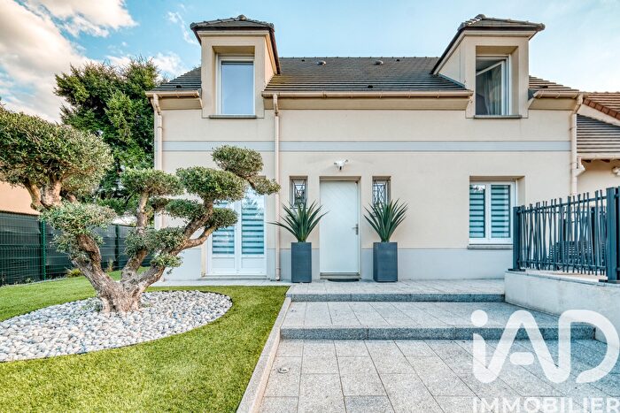 Maison à vendre - Saint-Germain-sur-Morin - 6 pièces - 4 chambres