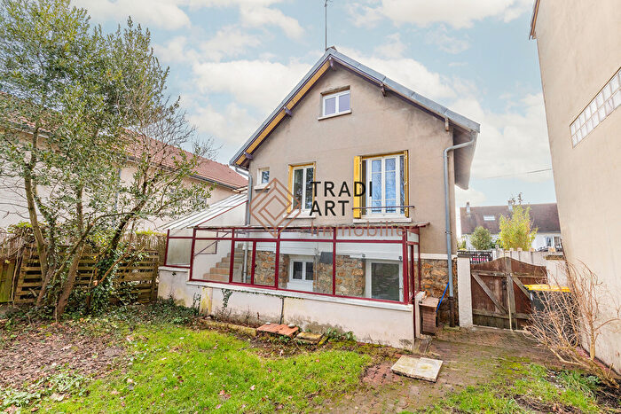 Maison à vendre - Sainte-Geneviève-des-Bois, Emile Zola, Bois Clairs - 5 pièces - 3 chambres