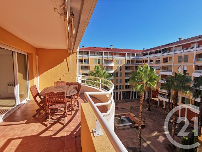 Appartement à vendre - Nice, Le Port - 3 pièces - 2 chambres