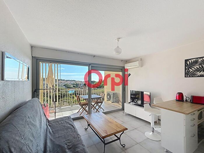 Sainte-Maxime, Virgiles, Capet d'Azur, Souleyas, Croisette : Appartement 1 pièce à louer