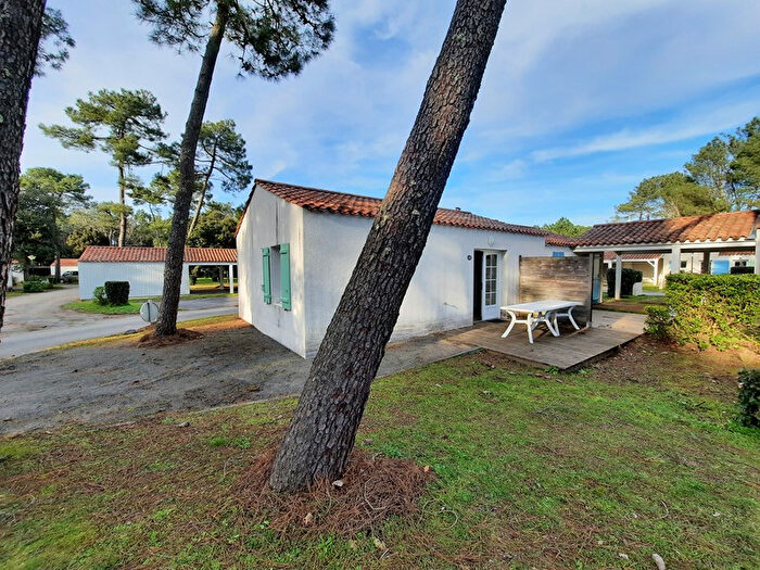 Maisons à vendre et appartements à louer - 1