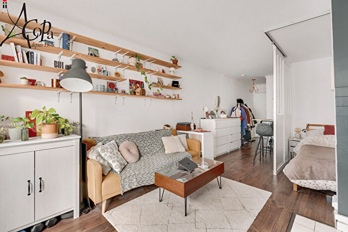 Appartement à vendre - Paris e , Barbès, Château Rouge - 1 pièce - 1 chambre